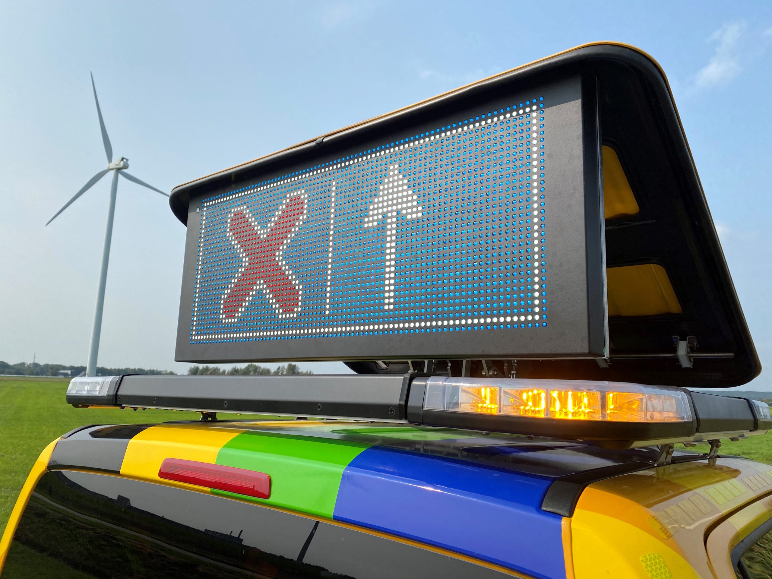 Tactic: innovative mobile traffic information system- mobile display ...