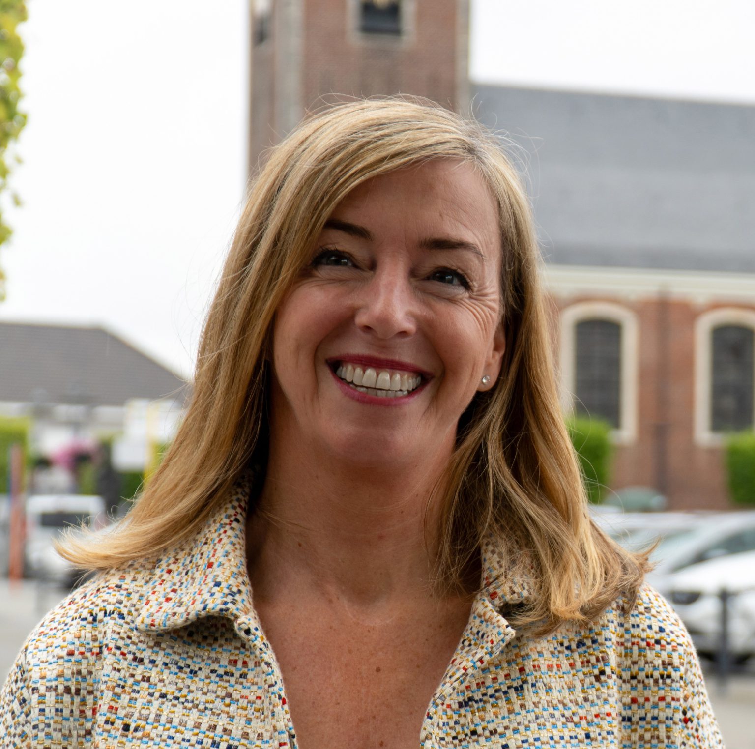 Q-LED TV - het eerste circulaire outdoor LED-scherm | Q-lite